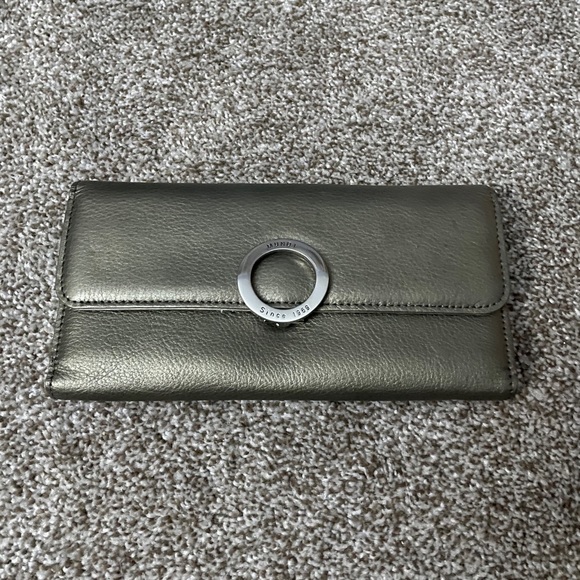 mundi | Bags | Mundi Genuine Leather Wallet | Poshmark